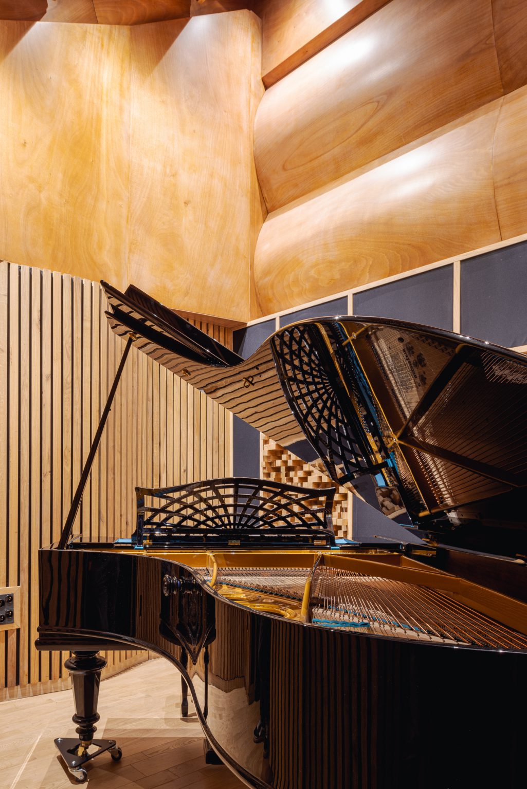 Flow Studios - Residential Recording Studio near Paris, France